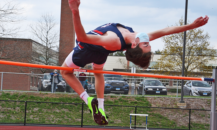 Avon splits with Glastonbury – The Collinsville Press